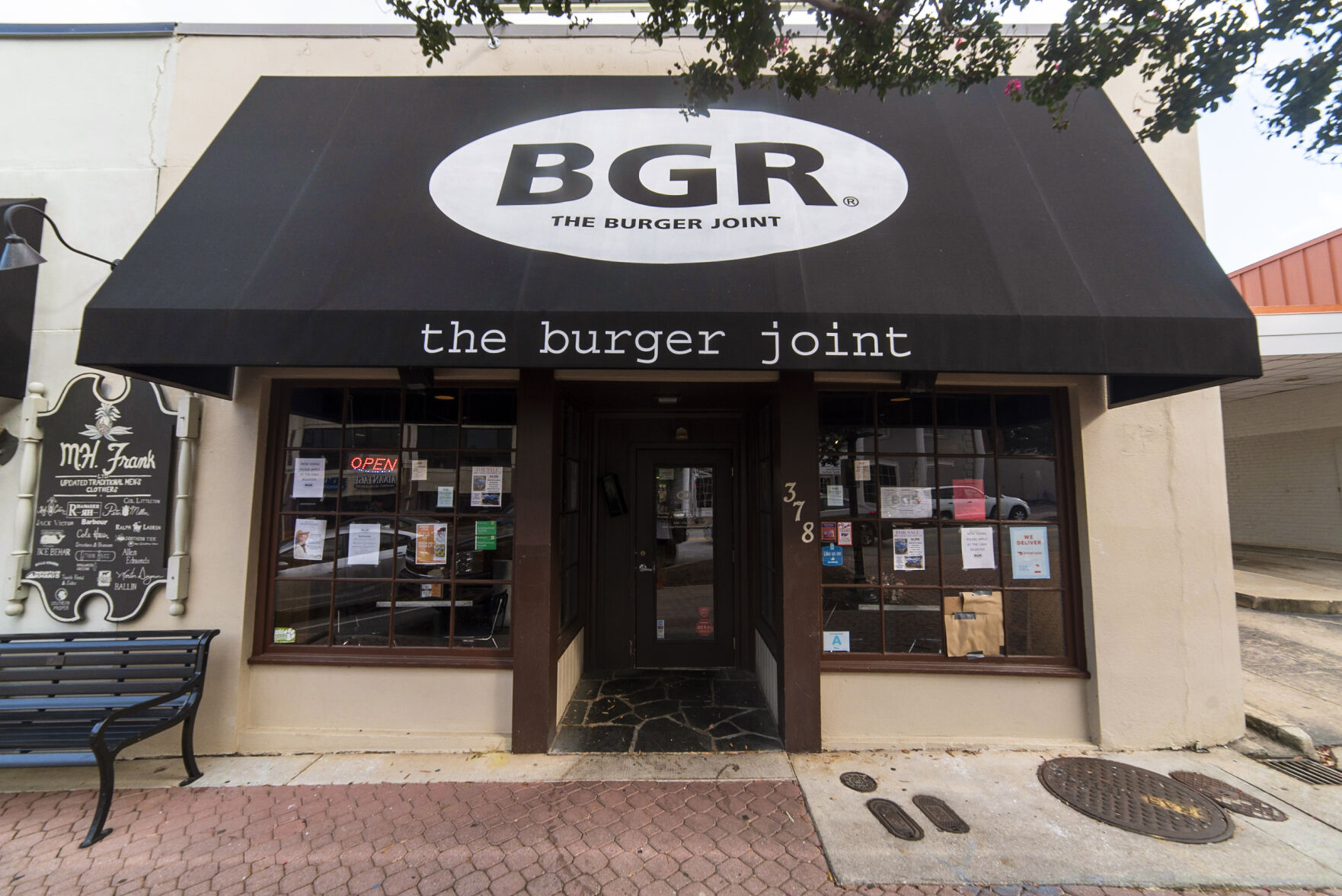 Bgr the burger joint store